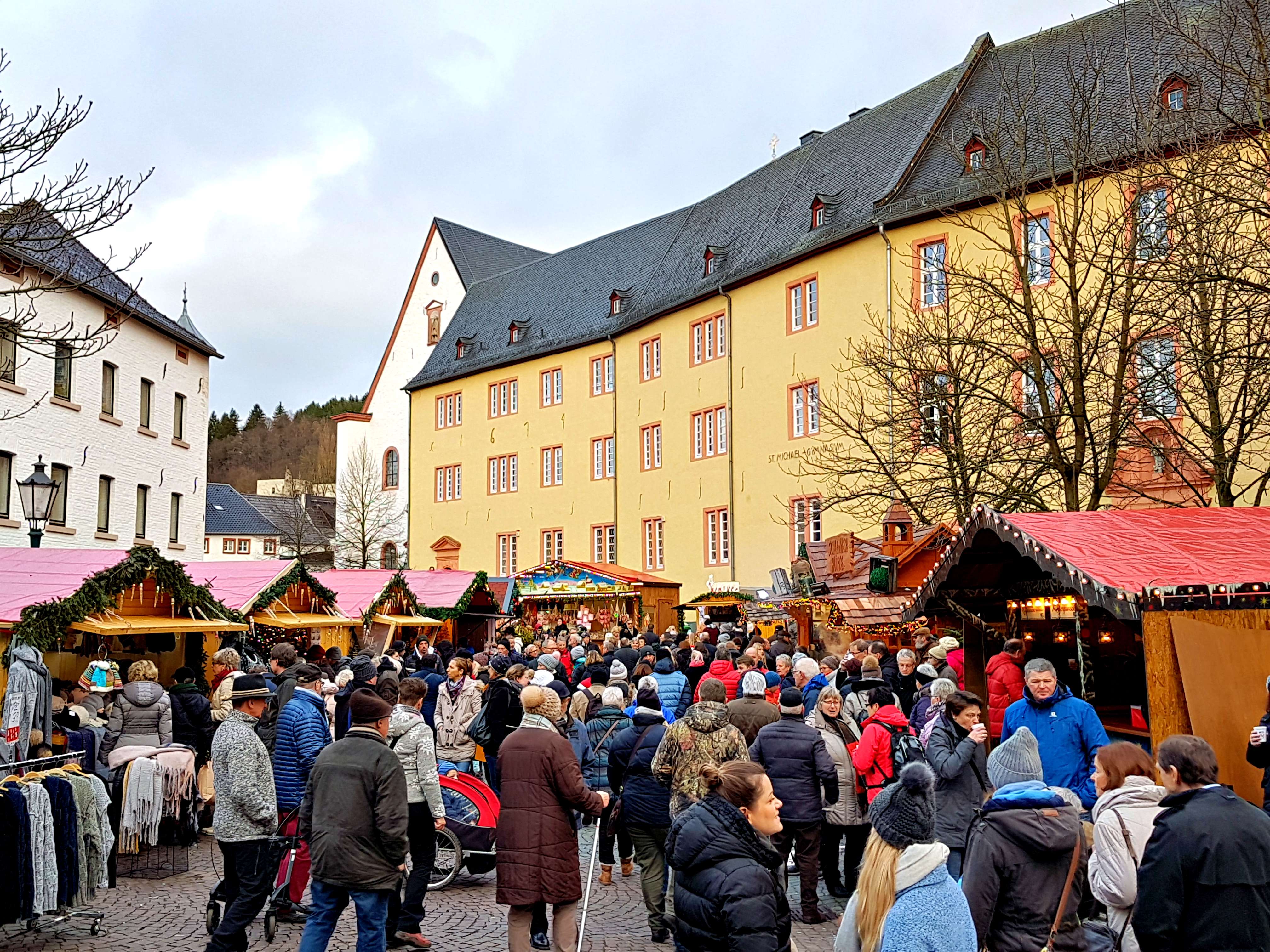 Christmas & War in the Eifel: Monschau & Bad Münstereifel ...