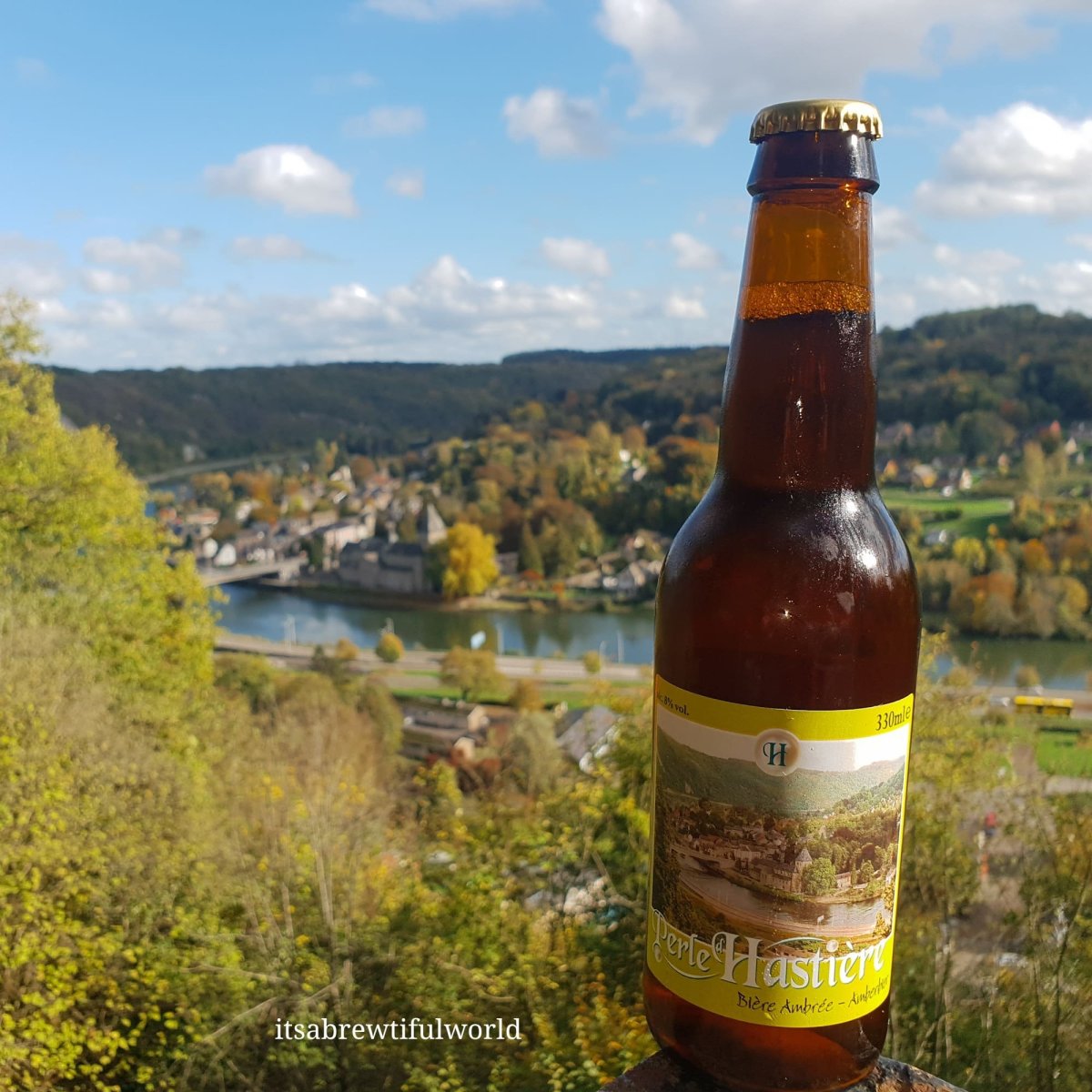 Drinking a Perle d’Hastiere in Hastiere Hike – itsabrewtifulworld